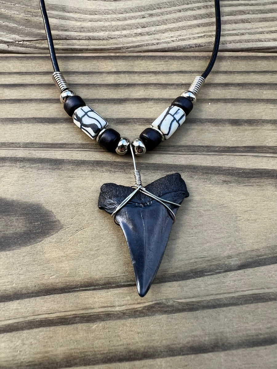1 7/16 inch Fossilized Mako Shark Tooth Necklace With Black & White Be ...